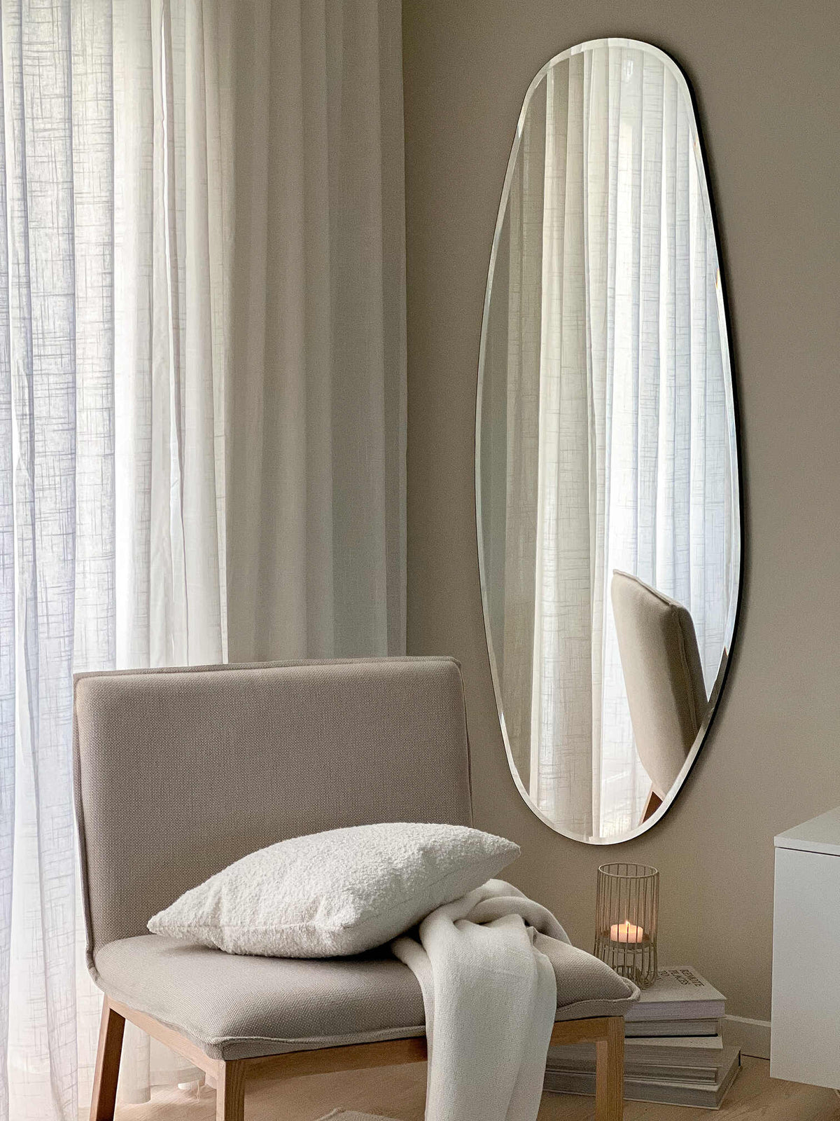 Opal Mirror | Asymmetrischer Spiegel I 150 x 55 cm